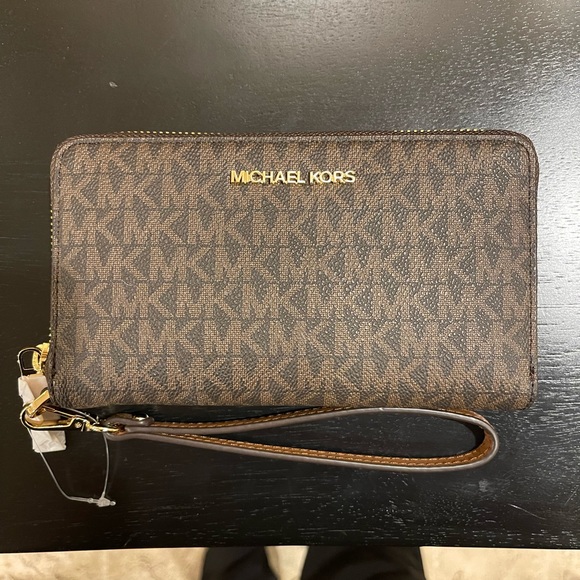 MICHAEL Michael Kors | Bags | Brand New Michael Kors Wrist Wallet ...
